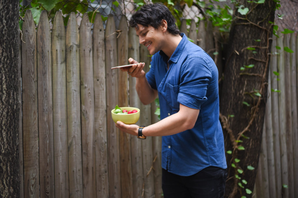 Here's How to Take Food Photos Perfect For 'Gram, Using an iPhone Dan ...
